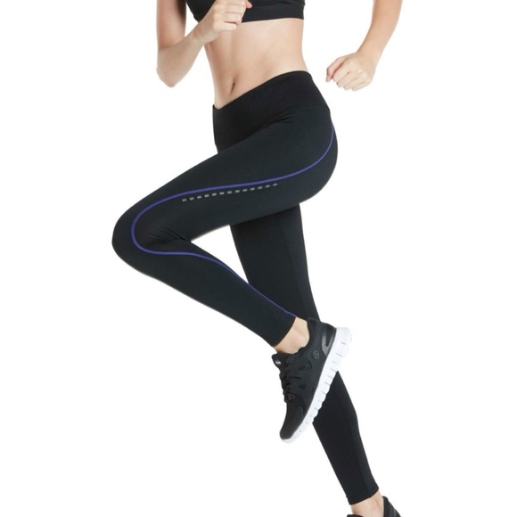 Tesla | Pants & Jumpsuits | Final Tsla Thermal Wintergear Baselayer ...